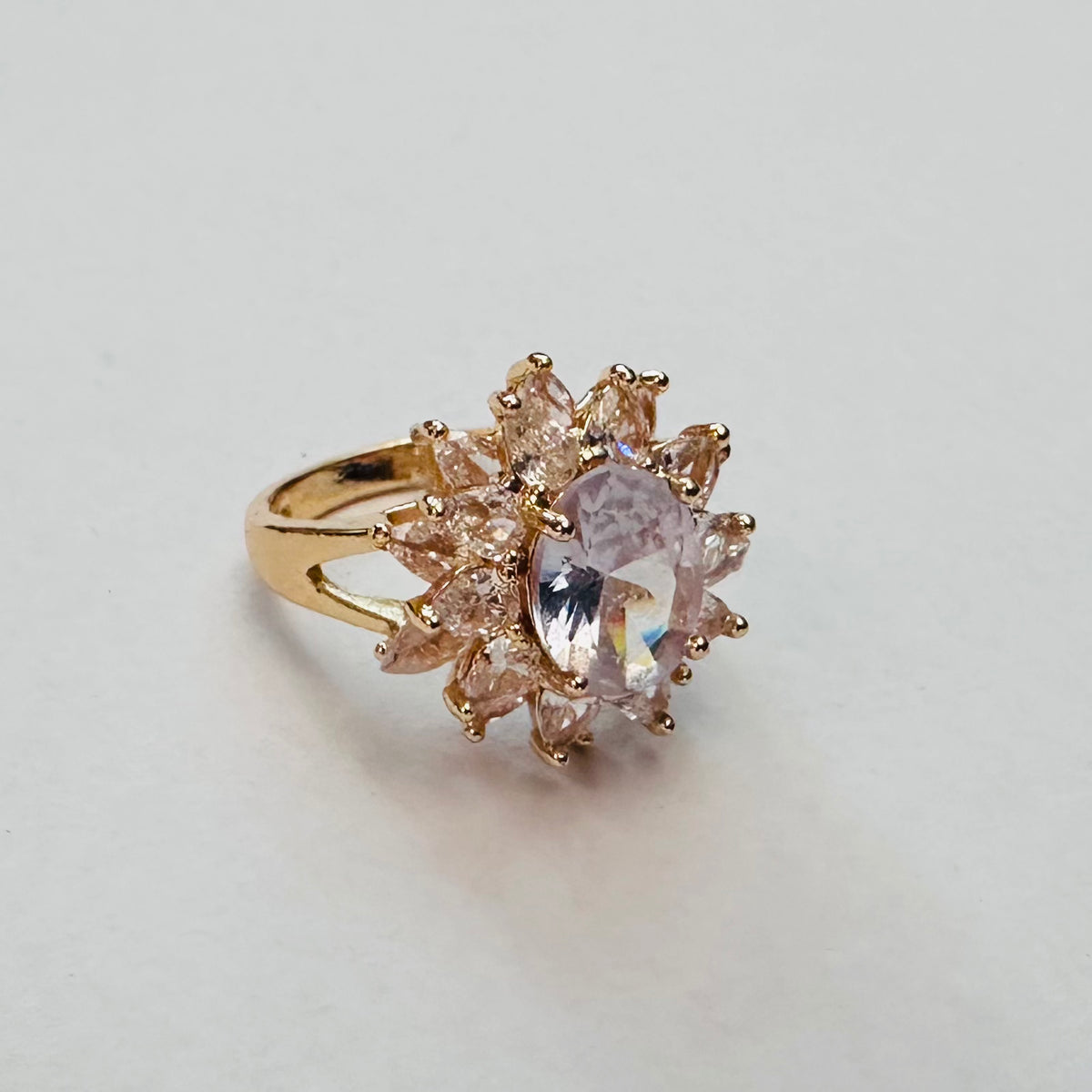 Hb 1196 Rose Gold zironia Studded Ring – G&B Accessories